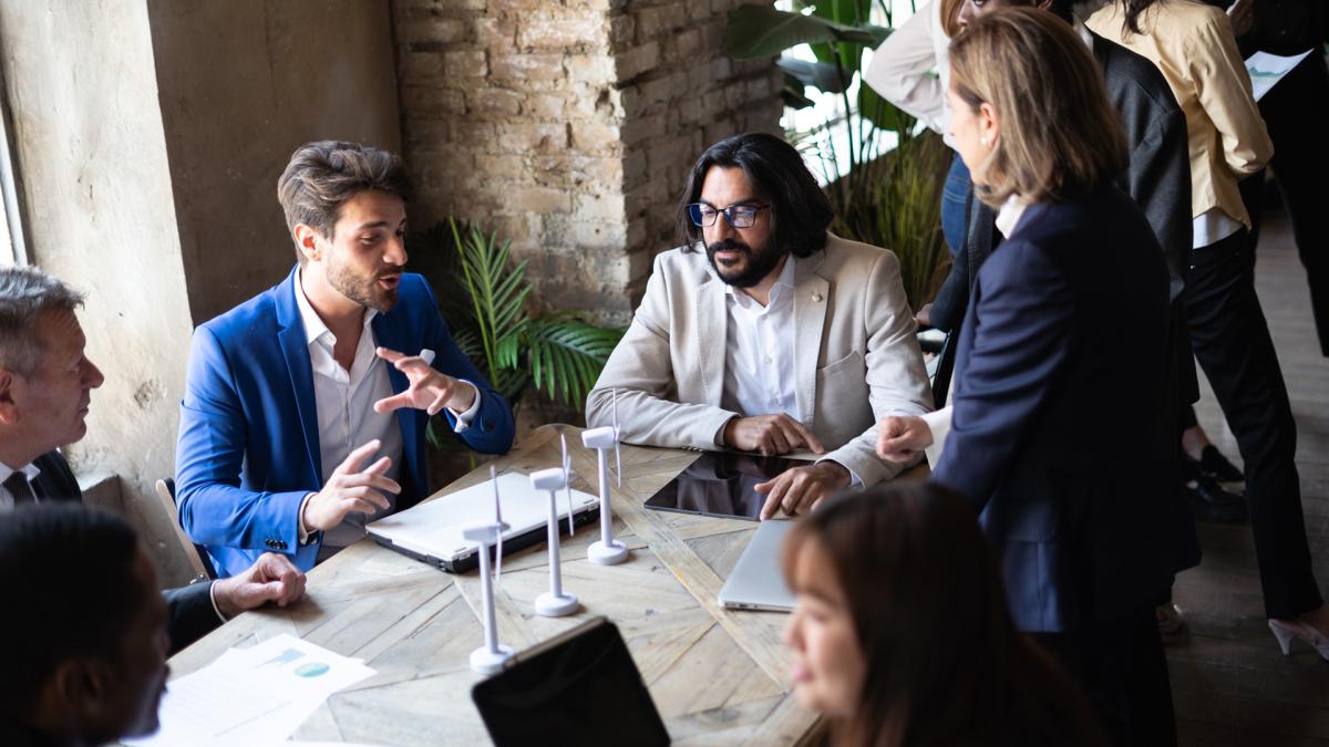 Kintančios darbo vietų tendencijos. Kaip perėjimas prie žaliosios ...